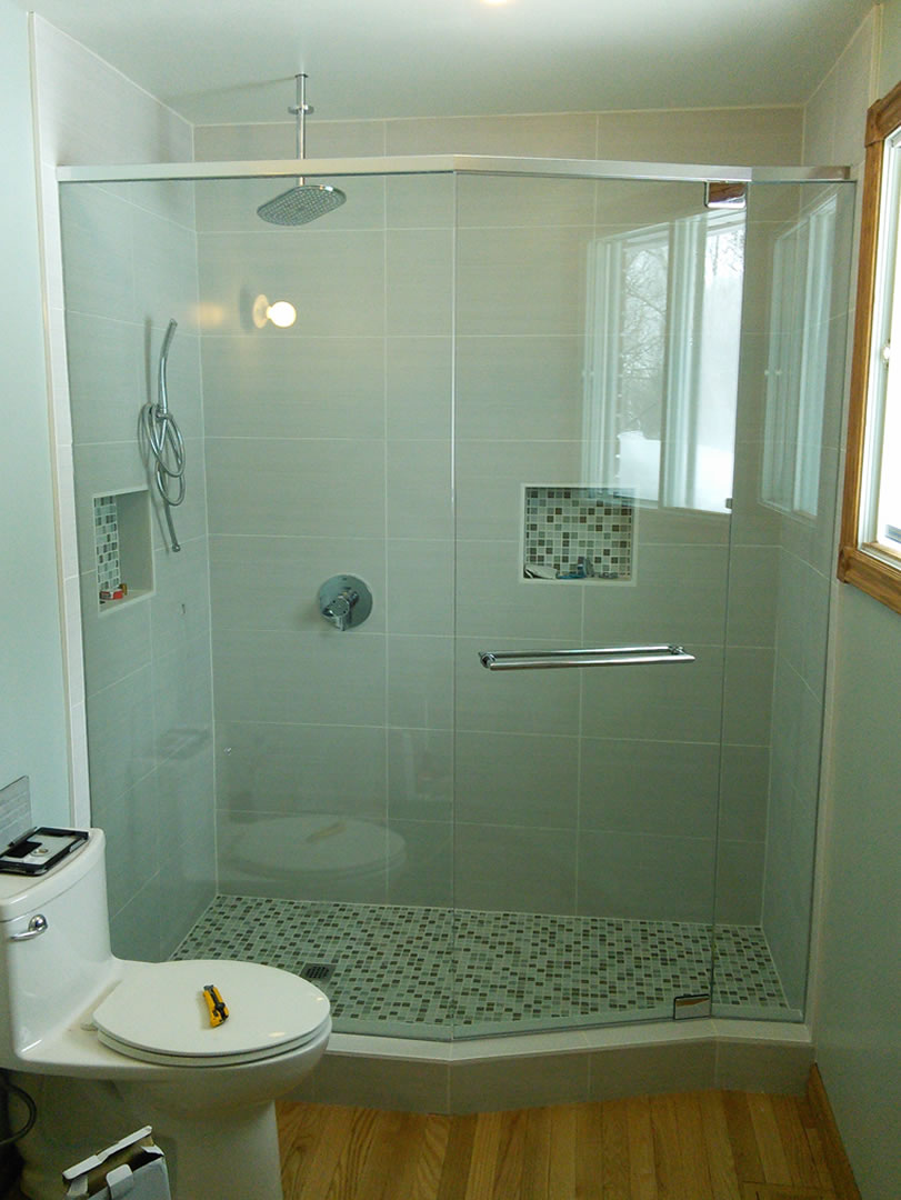 Cosmos Glass Corporation - Custom Showers